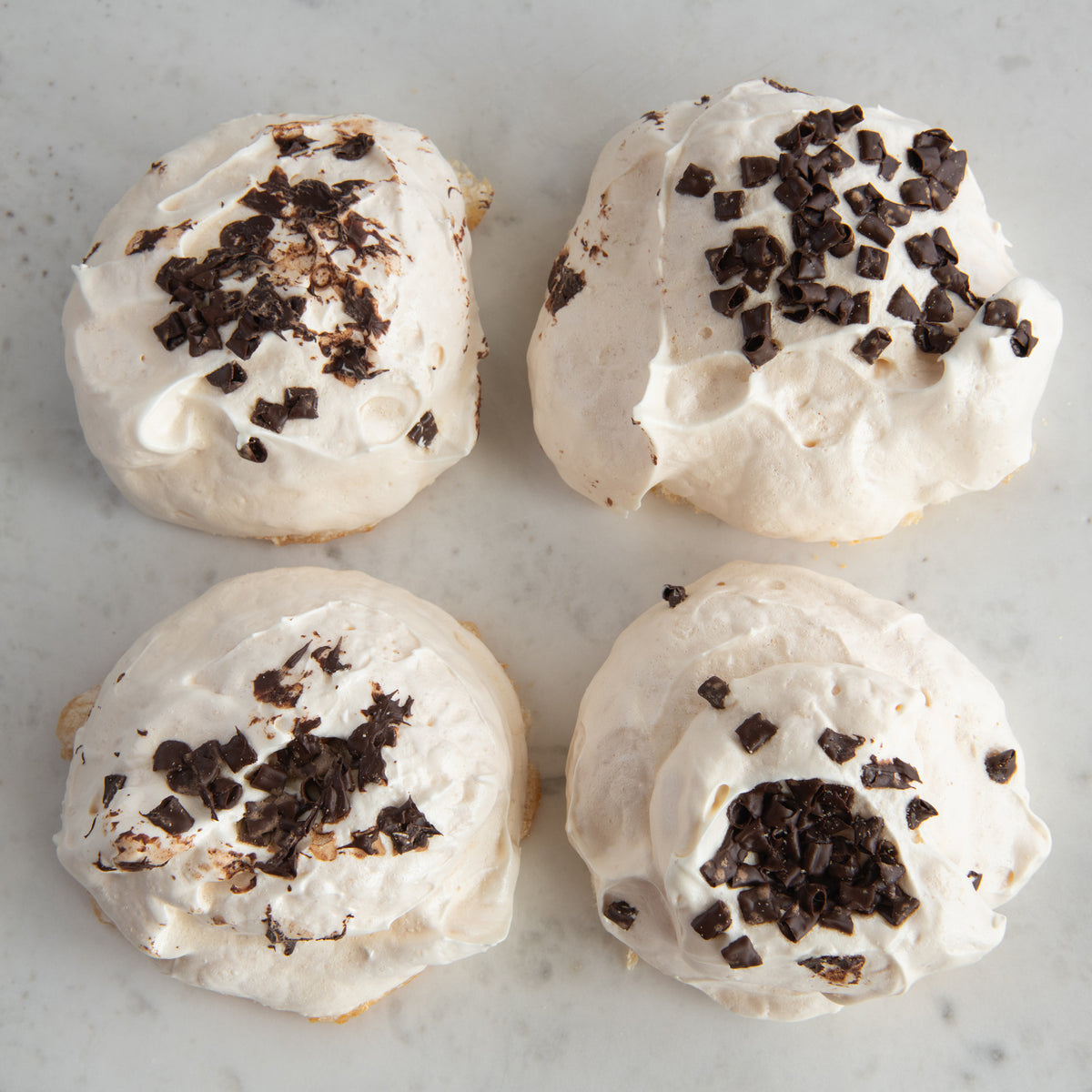 Dark Chocolate Pavlovas – Prima Après